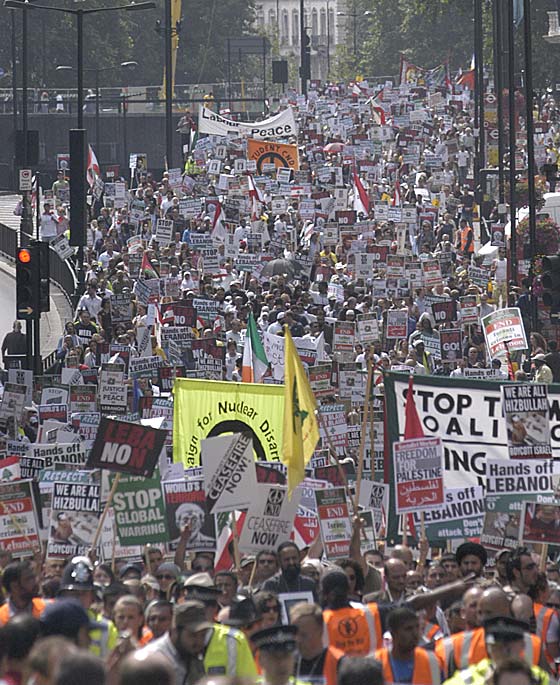 People Power in London Rally: 100 000 take to the streets | Peoples ...